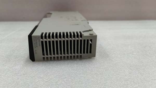 140CRA93100 Schneider 模块 - 深圳长欣自动化设备有限公司